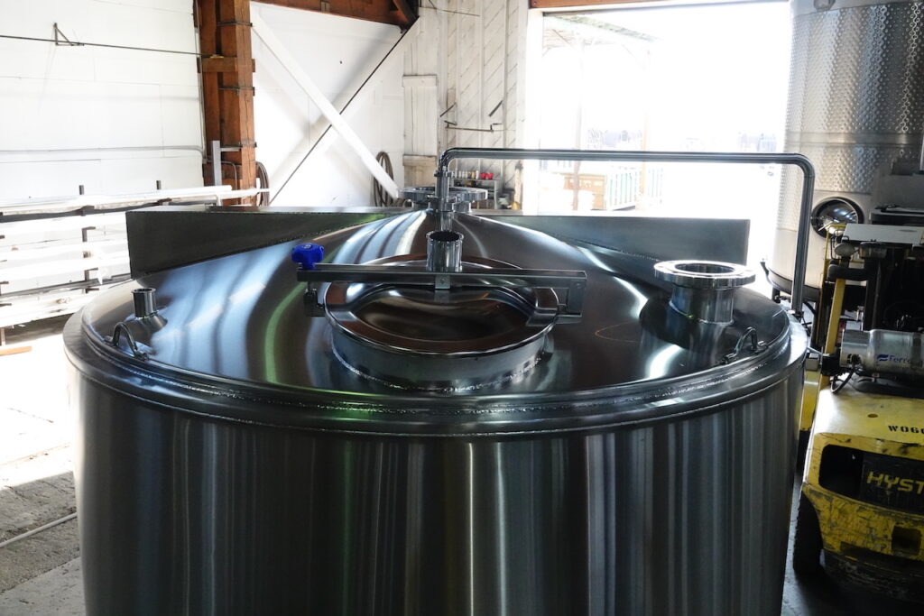 Custom Stainless Steel Process Vessels - Spokane Engineered Solutions
